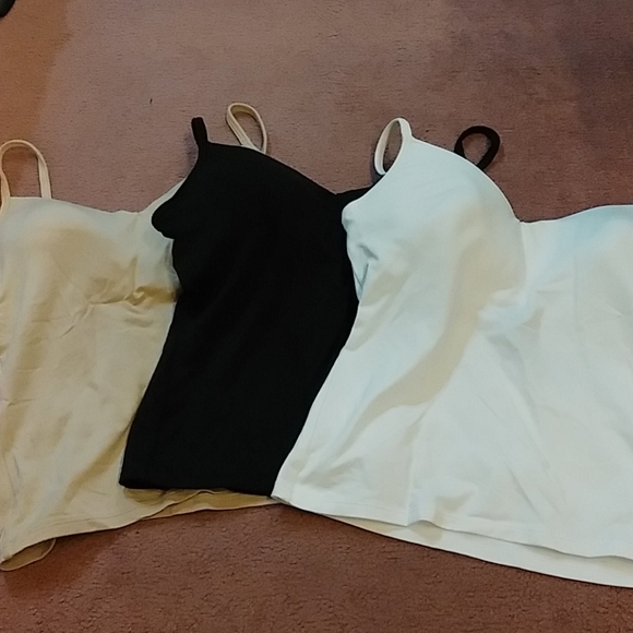 New York & Company | Tops | Set Of 3 Camis With Built In Underwire Bra ...